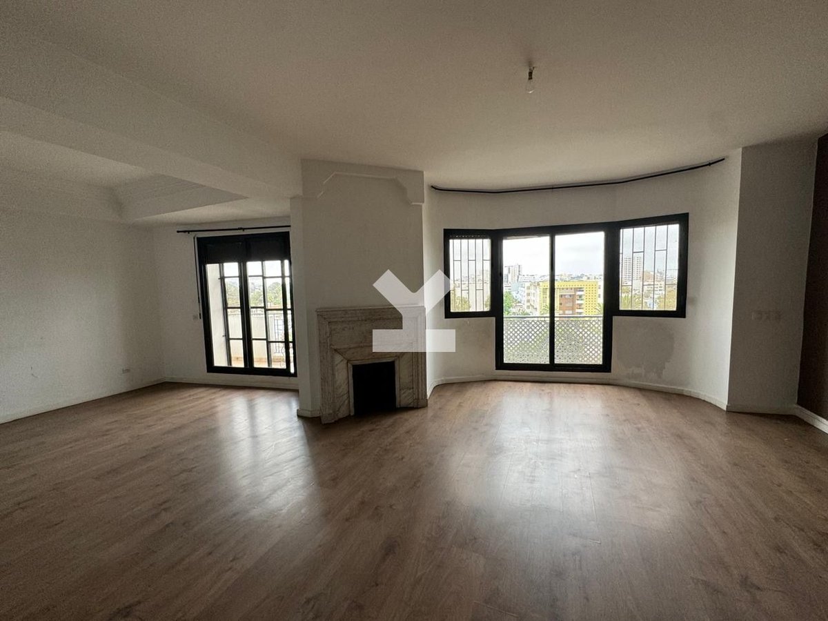 Appartement 259 m² à louer à Casablanca Hopitaux - 10 000 DH